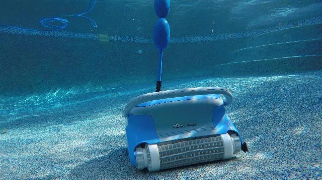 Dolphin M200 Pool Cleaner Review