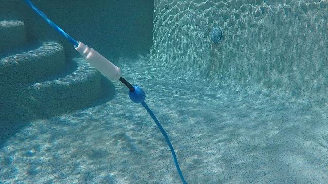 Dolphin Wave 20 Pool Cleaner Review